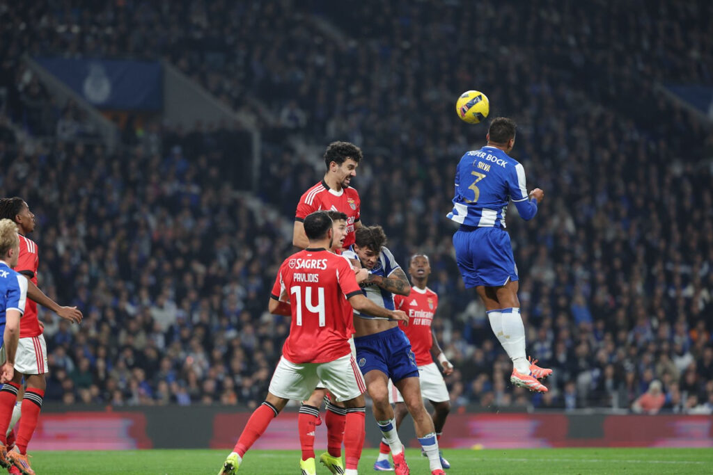 Futebol: FC Porto vence Benfica (1-0) e segue para as meias finais da ...