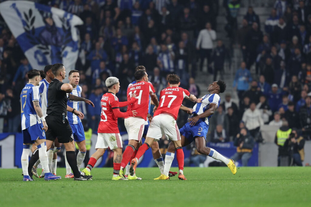 Futebol: FC Porto vence Benfica (1-0) e segue para as meias finais da ...