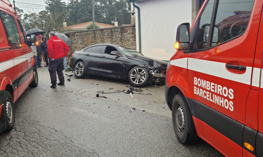Barcelos: Três homens feridos após despiste contra casa na EN205 | e24.pt